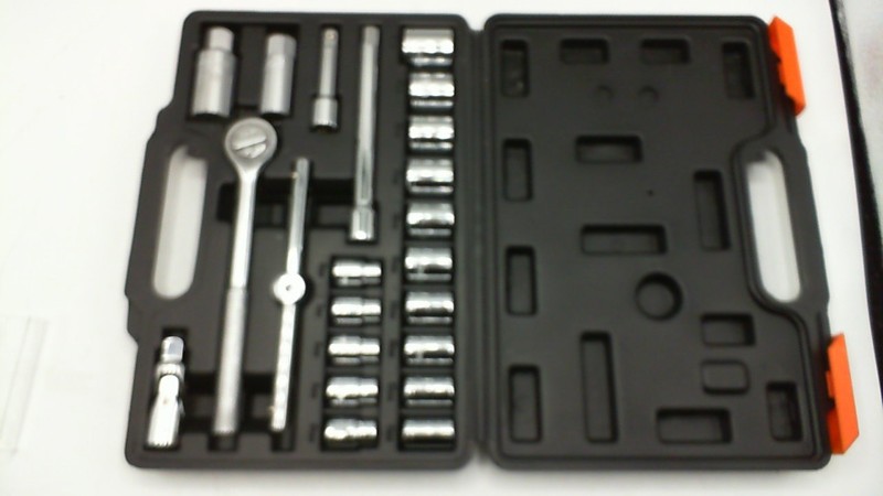 Challenge Socket Wrench Set Silver | 044600120325 | Cash Converters