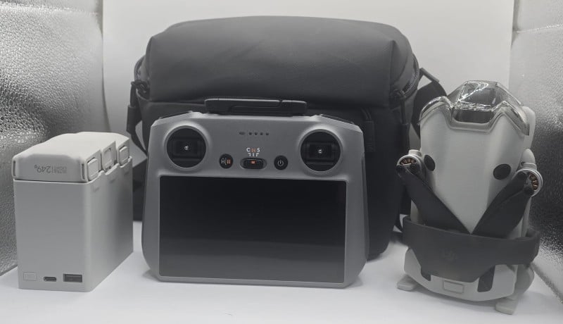 Dji Mini 4 Pro 4K Drone With Rc 2 Remote - With 3 Batteries & Dock With ...