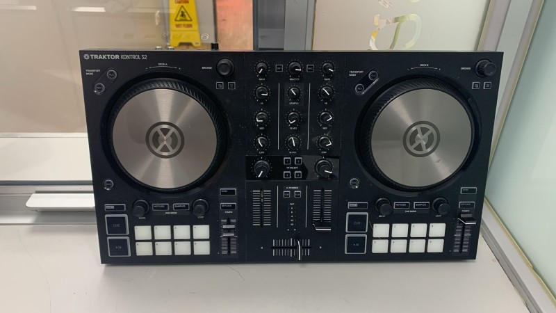 Traktor, Native Instruments Dj Controller, Black | 044300072887 | Cash ...