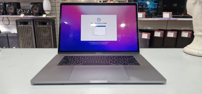 Apple Macbook Pro 13,3 2016 Intel Core i7 6th Gen 16GB 2016 Silver ...