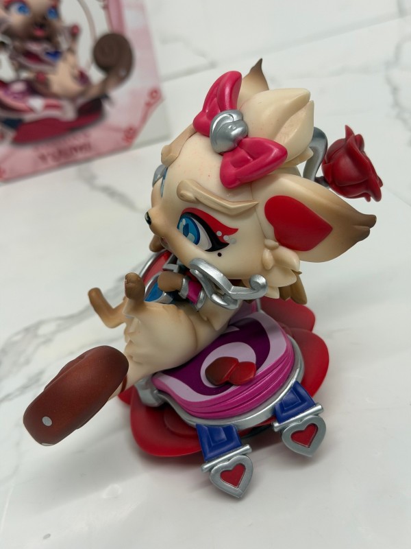 Riot Games League Of Legends Heartseeker Yuumi Figure - Limited Edition ...