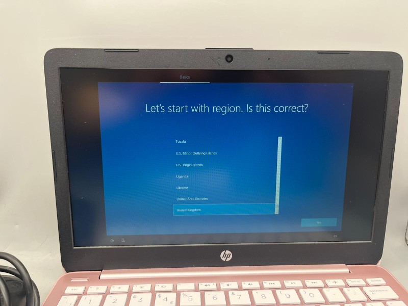 HP Stream 11-Ak0000 - N4000 - 2GB Ram - 32GB SSD - 11"N - W10 Silver ...