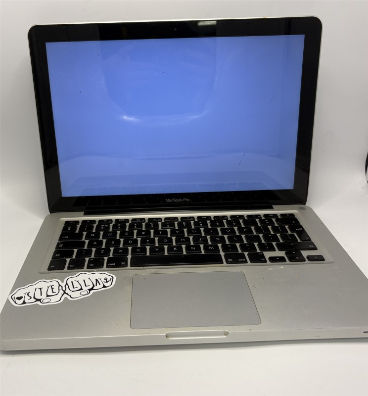 Macbook Pro Mid 2010 Intel 8GB 256GB Red | 020700373113 | Cash Converters