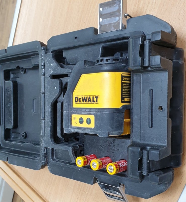 Dewalt Dw088cg Green Light Cross Laser | 027700179654 | Cash Converters