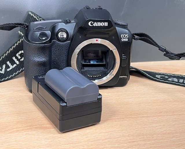 Canon Eos D60 No Lens / With Charger Black | 017900194168 | Cash Converters