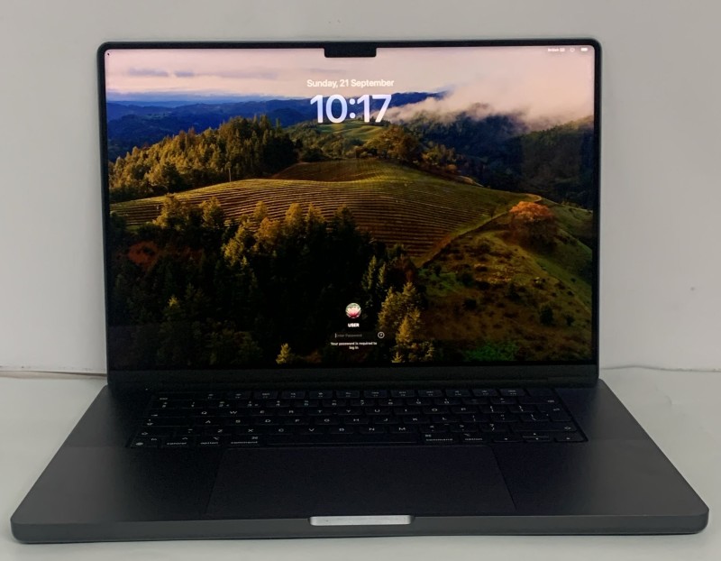 Apple Macbook Pro 15,7 / M3 Pro (12-Cpu 18-Gpu) / 18GB Ram / 512GB SSD ...