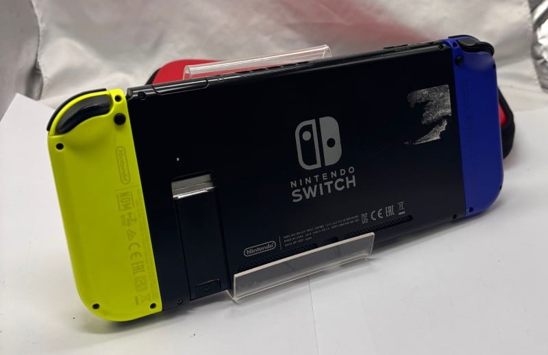 Nintendo Switch 32GB Black | 021800132902 | Cash Converters