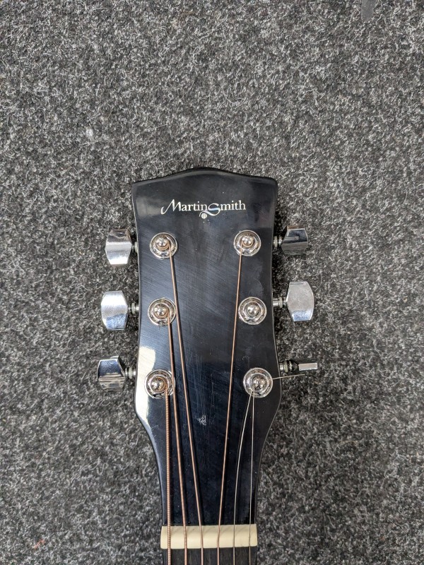 Martin Smith One Loose String Brown | 050000130055 | Cash Converters