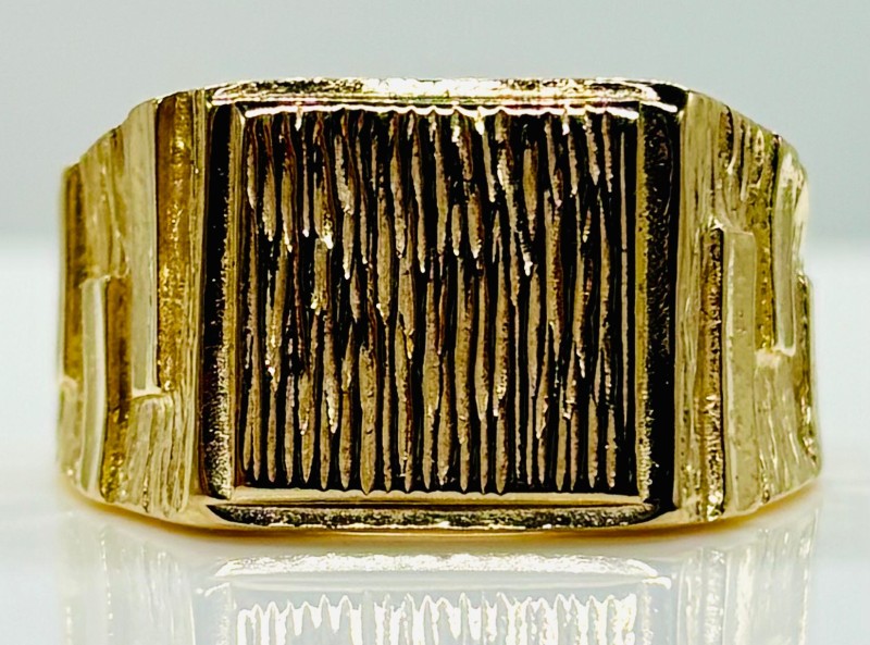 (Pnv) 9Ct Yellow Gold Unisex Ring Size R½ | 039500224826 | Cash Converters