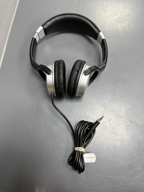 Numark Hf125 Silver | 044500059789 | Cash Converters