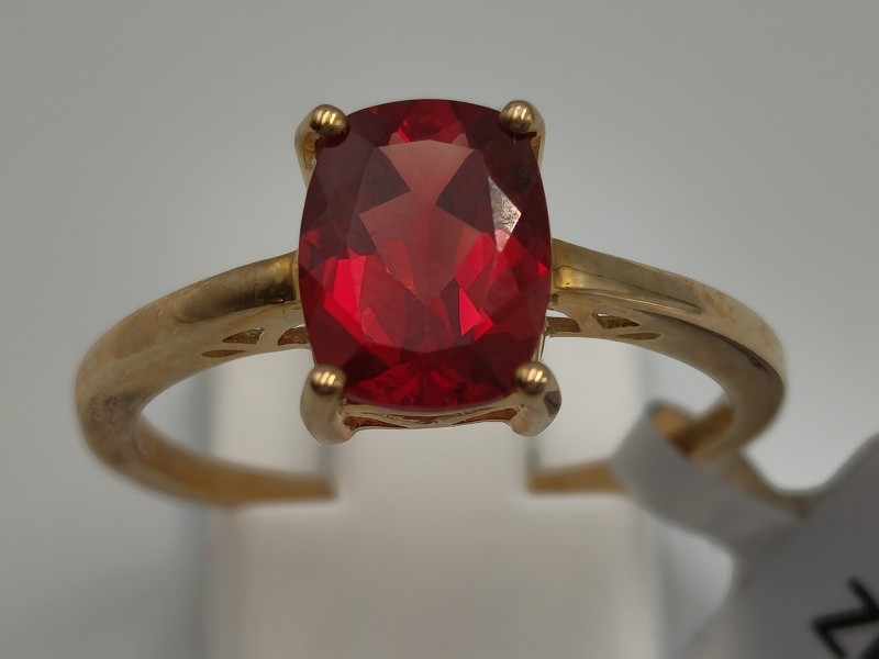 Gemporia 9Ct Gold Red Labradorite Ring - Size R - Fully Hallmarked Ring ...