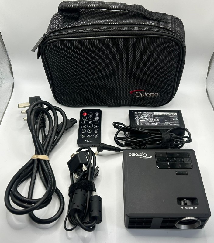 Optoma Ml750 (Ldmluuz) Led Projector With Case & Remote Black ...