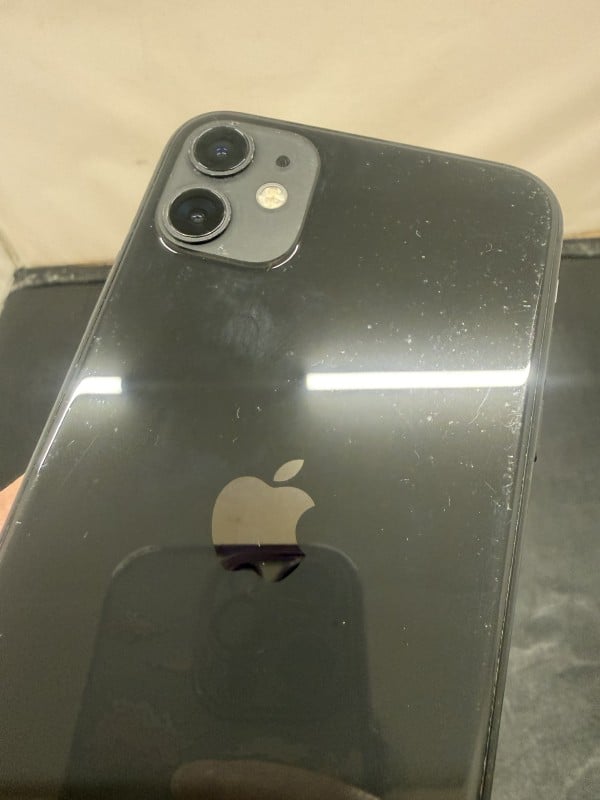 Apple iPhone 11 64GB Black | 048500401445 | Cash Converters