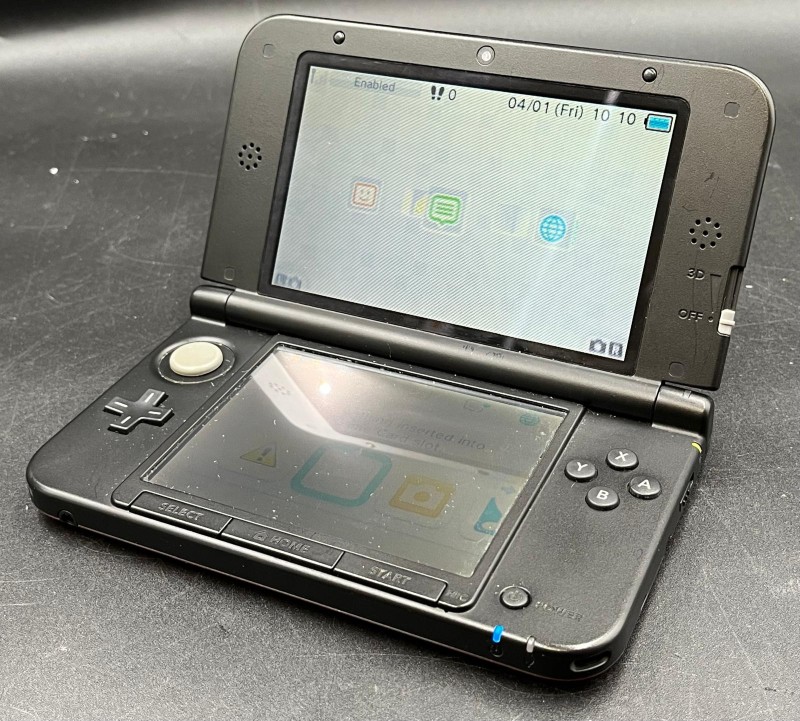 Nintendo 3DS XL Red | 015400185949 | Cash Converters