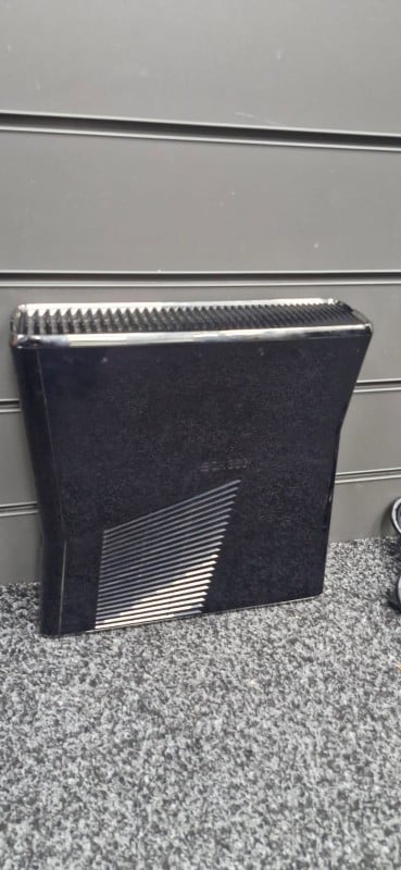 Xbox Xbox 360 S 250GB Black | 059500005424 | Cash Converters