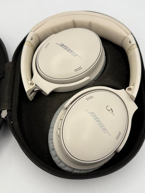 Bose Quiet Comfort 45 White | 034900206540 | Cash Converters