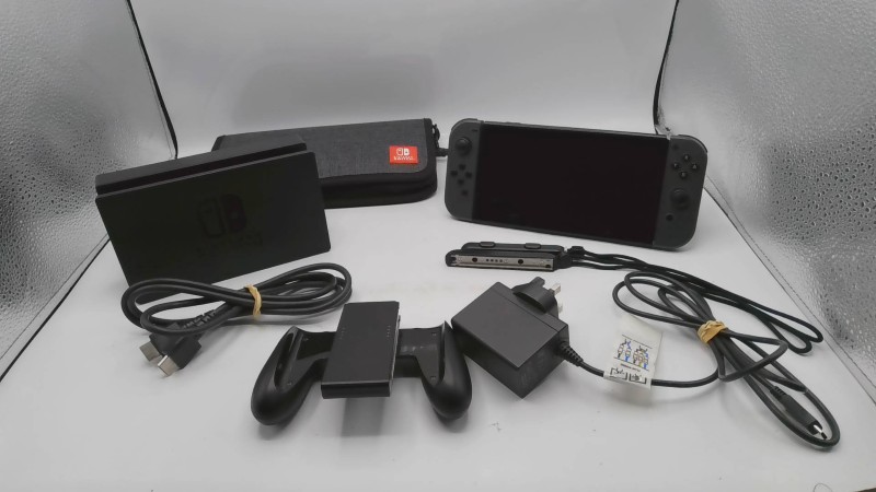 Nintendo Switch 32GB Grey | 026800194615 | Cash Converters
