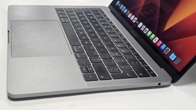 Apple Macbook Pro 13" 2017 - i5-8360U, 8GB Ram, 256GB SSD, Macos Mojave ...