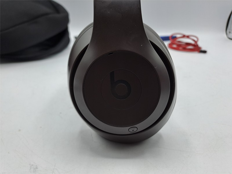 Beats Studio Pro Brown | 044600119701 | Cash Converters