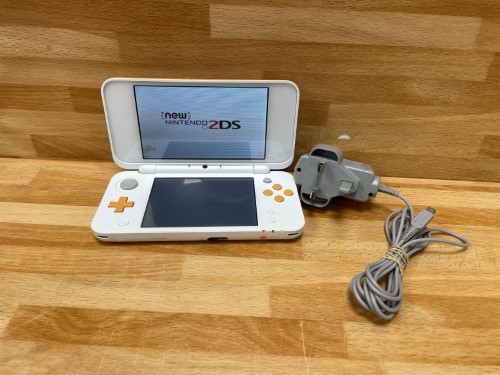 New Nintendo 2DS XL White | 049300149041 | Cash Converters