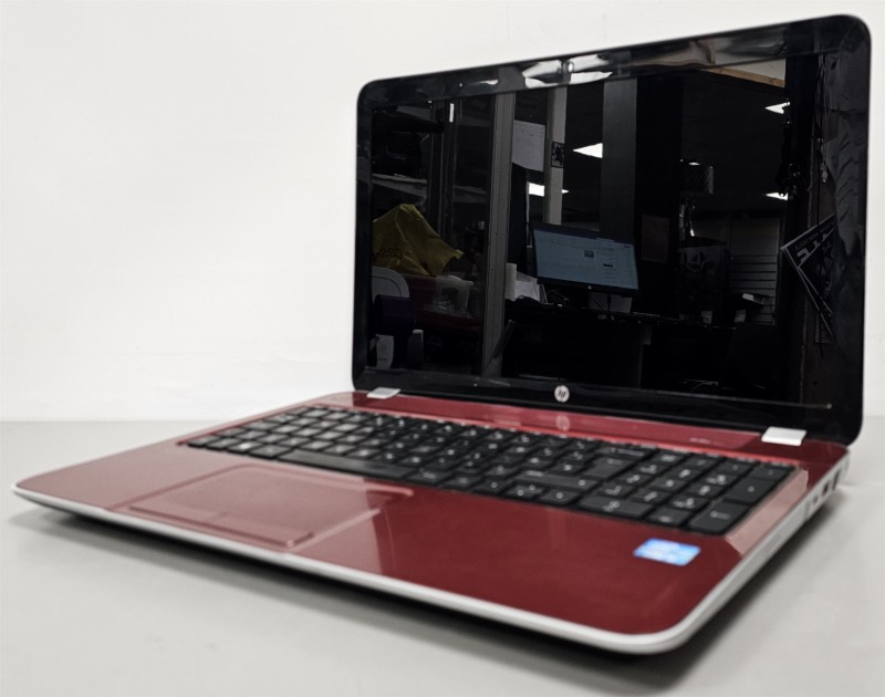 HP 15 Notebook Pavilion Intel Core i5 3230-cm 4GB 500GB Red ...