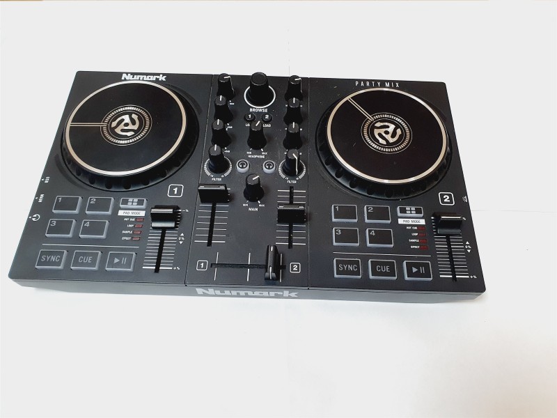 DJ Mixer Numark | 046900119002 | Cash Converters