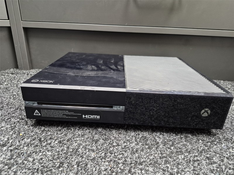 Xbox One 500GB Original (Body Only) Xbox One 500GB Black | 017900193260 ...
