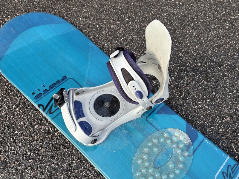 Nidecker Picto 158 & Salomon Bindings | 015700297326 | Cash Converters