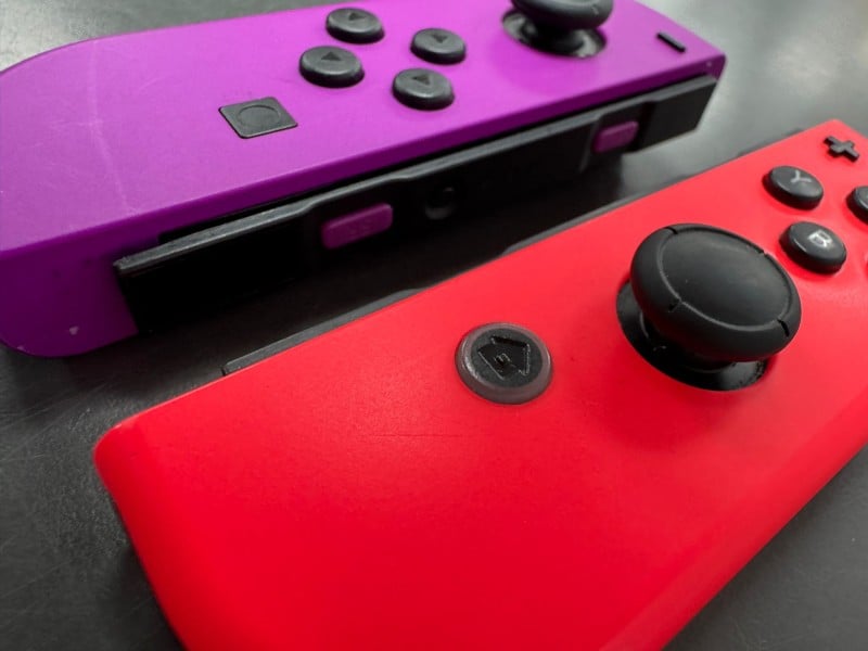 Nintendo Switch Joycons Red | 016500275630 | Cash Converters