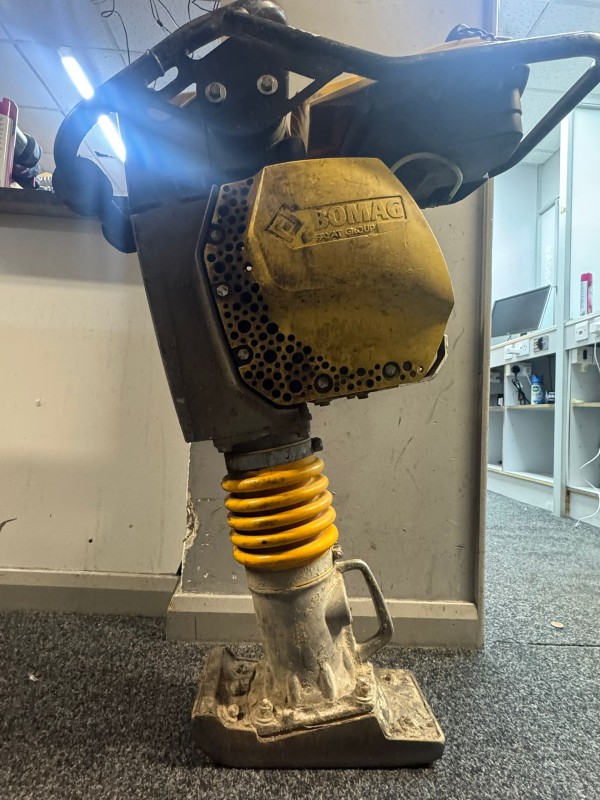 Bomag, Handheld Petrol Tamper Yellow | 044300073763 | Cash Converters
