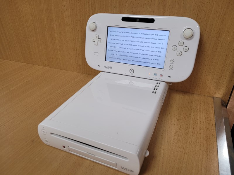 Nintendo Wii U 8GB White for 79.99 Second Hand