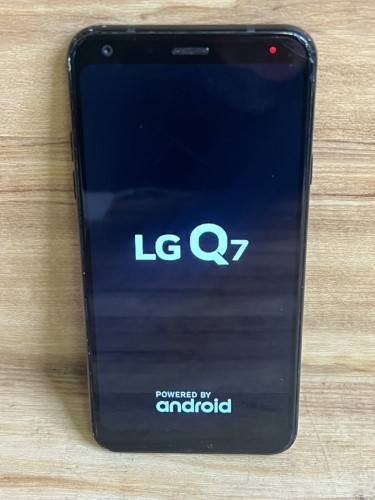 LG Q7 Q7 32GB Unlocked 32GB Black | 048900223382 | Cash Converters