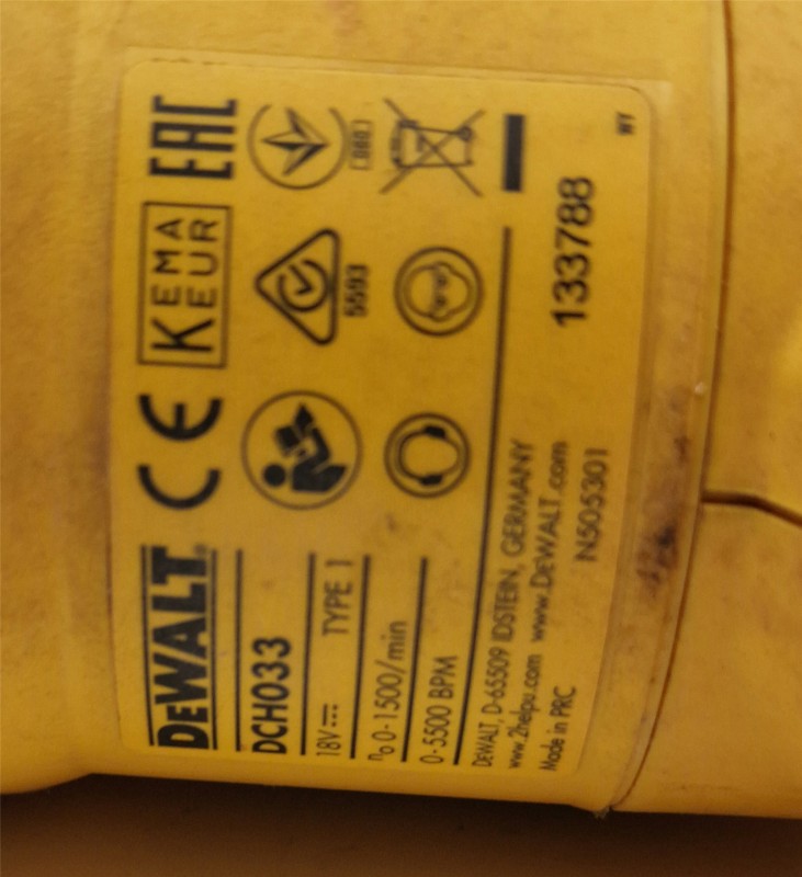 Dewalt Dch033 Sds Hammer Drill. With Charger Case 4.0Ah Battery And 1 ...