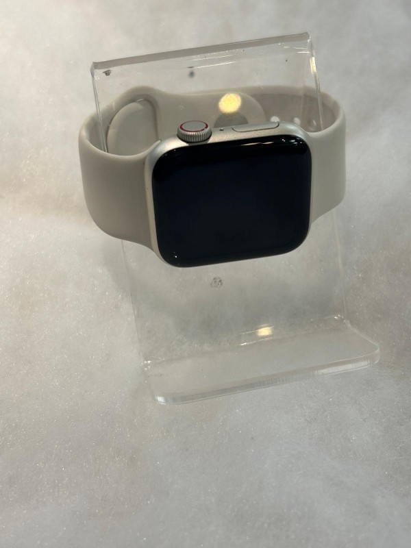 Apple Watch Se 2nd Gen White | 015500372201 | Cash Converters
