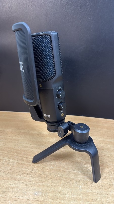 Rode, Usb Microphone + Pop Shield, Ringmount And Tripod, Blue ...