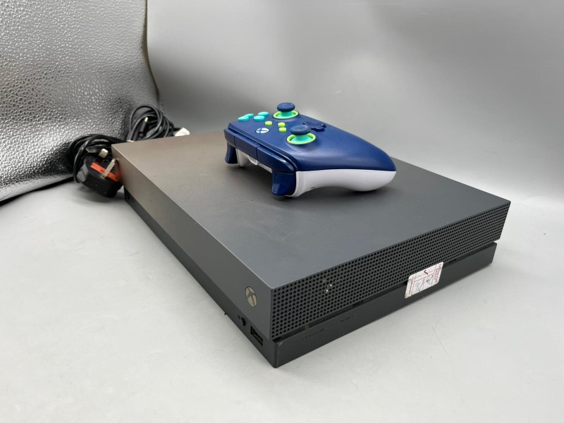 Xbox One X - 1TB - With Wired Third Party Controller Xbox One X 1TB ...