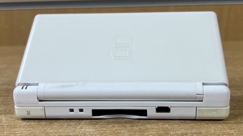 Nintendo DS White | 021000138244 | Cash Converters