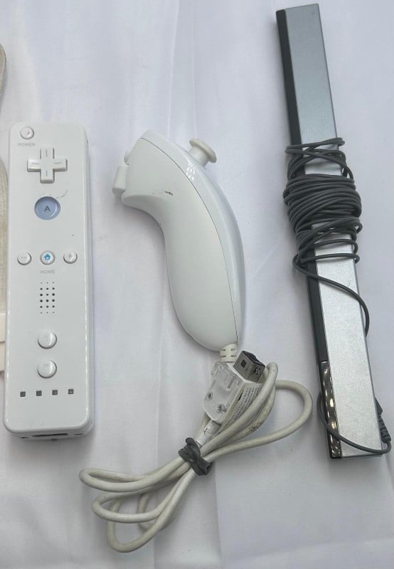 Nintendo Wii 8GB White | 034700315120 | Cash Converters