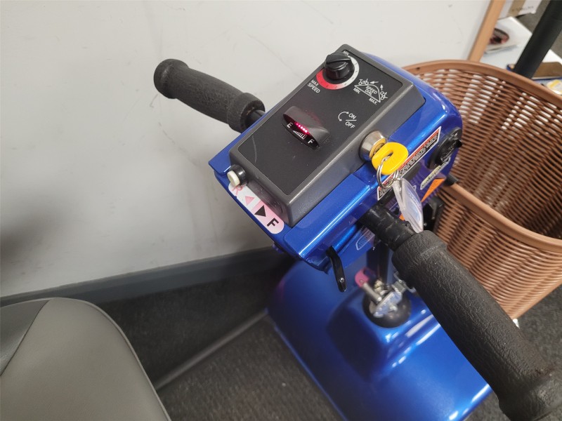 Eden Pathfinder Mobility Scooter Blue | 021600157378 | Cash Converters