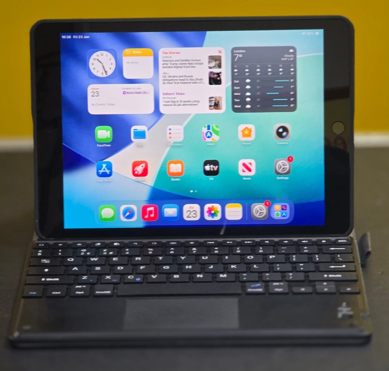 iPad 9th Gen 64GB 5G 9th Inc Goji Keyboard 64GB Silver | 019900305123 ...