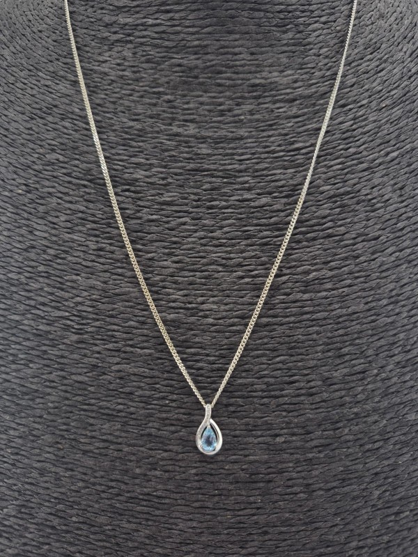 9ct Chain With Tear Drop Pendant / Chain 4G | 030100260514 | Cash ...