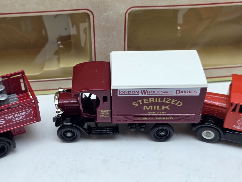 Unigate Model Delivery Vehicles Black | 030300294957 | Cash Converters