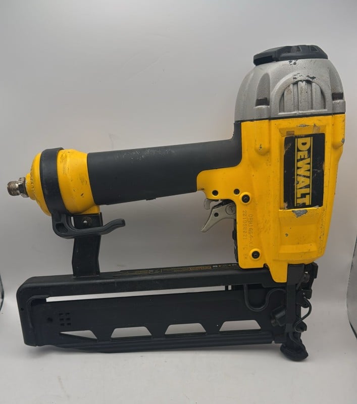 Nail Gun Dewalt Dpn1664-Xj 16 Gauge 32-64mm | 034300183497 | Cash ...