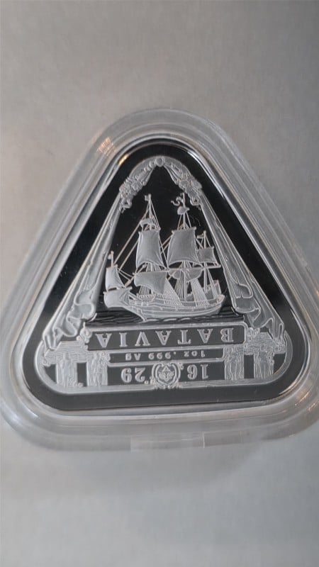 2019 Australia Shipwreck Batavia 1 Oz Silver Triangle Coin Silver ...