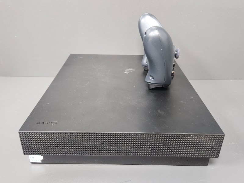 Xbox One X 1TB Home Gaming Console Xbox One X 1TB Black | 049500126149 ...