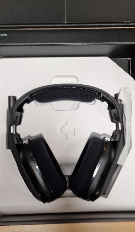 Logitech G Astro A50 Lightspeed Wireless Gaming Headset + Base Station ...