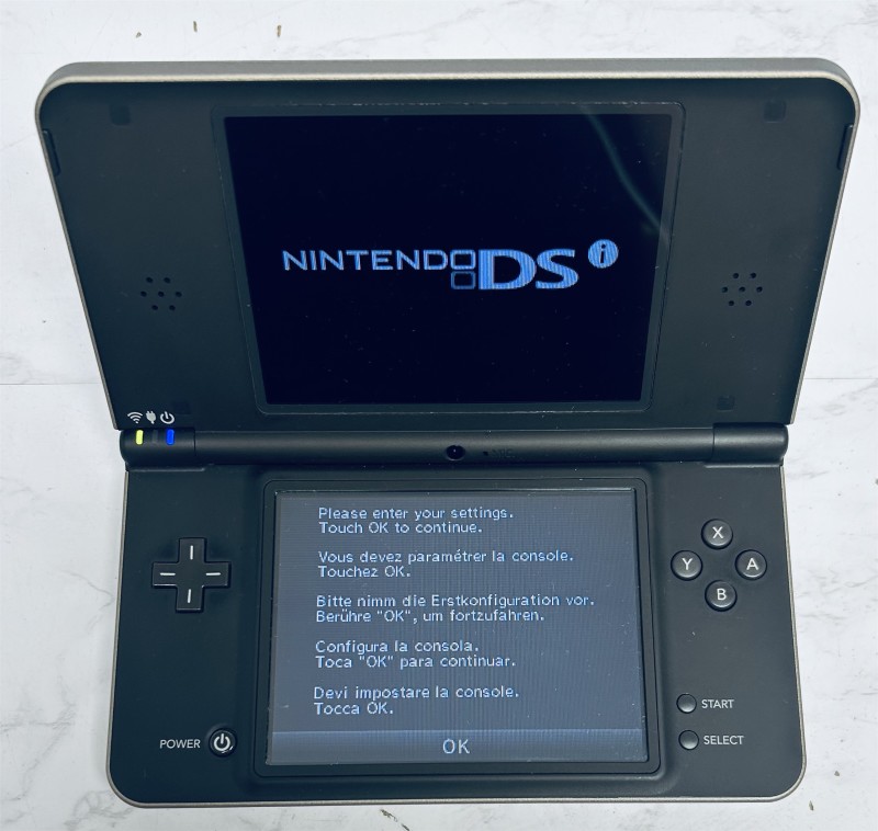 Nintendo Handheld Console Nintendo Dsi XL | 049100352894 | Cash Converters