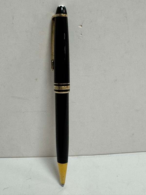 Montblanc Writing Instrument Meisterstuck Gold-Coated Classique ...