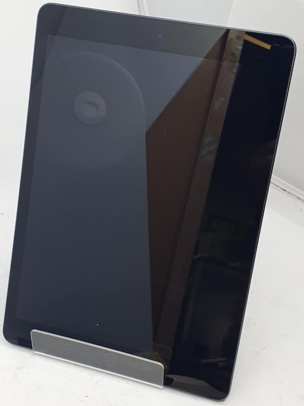 Apple iPad 9th Gen A2602 10.2" 64GB Wifi Tablet Silver . Black ...