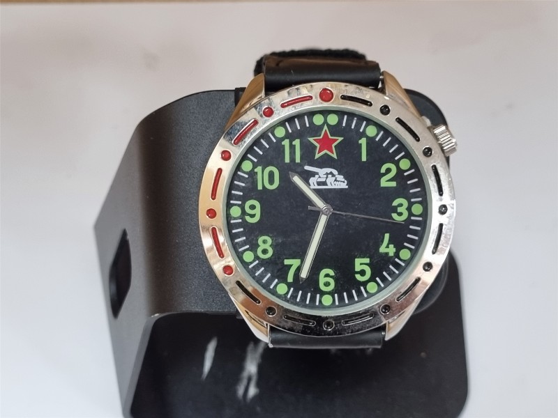 Eagle Moss Watch Mens 1980 Russian Tank | 017900191623 | Cash Converters